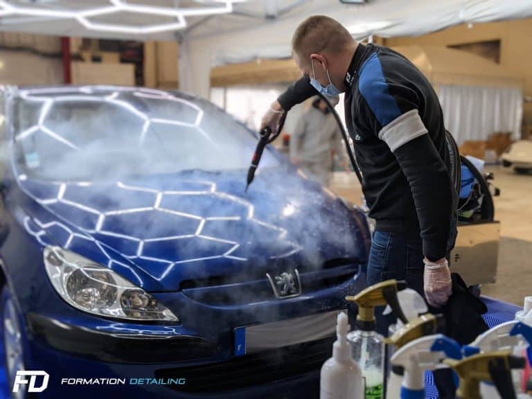 Fiche métier – Carrossier | Salaire - Missions - Compétences